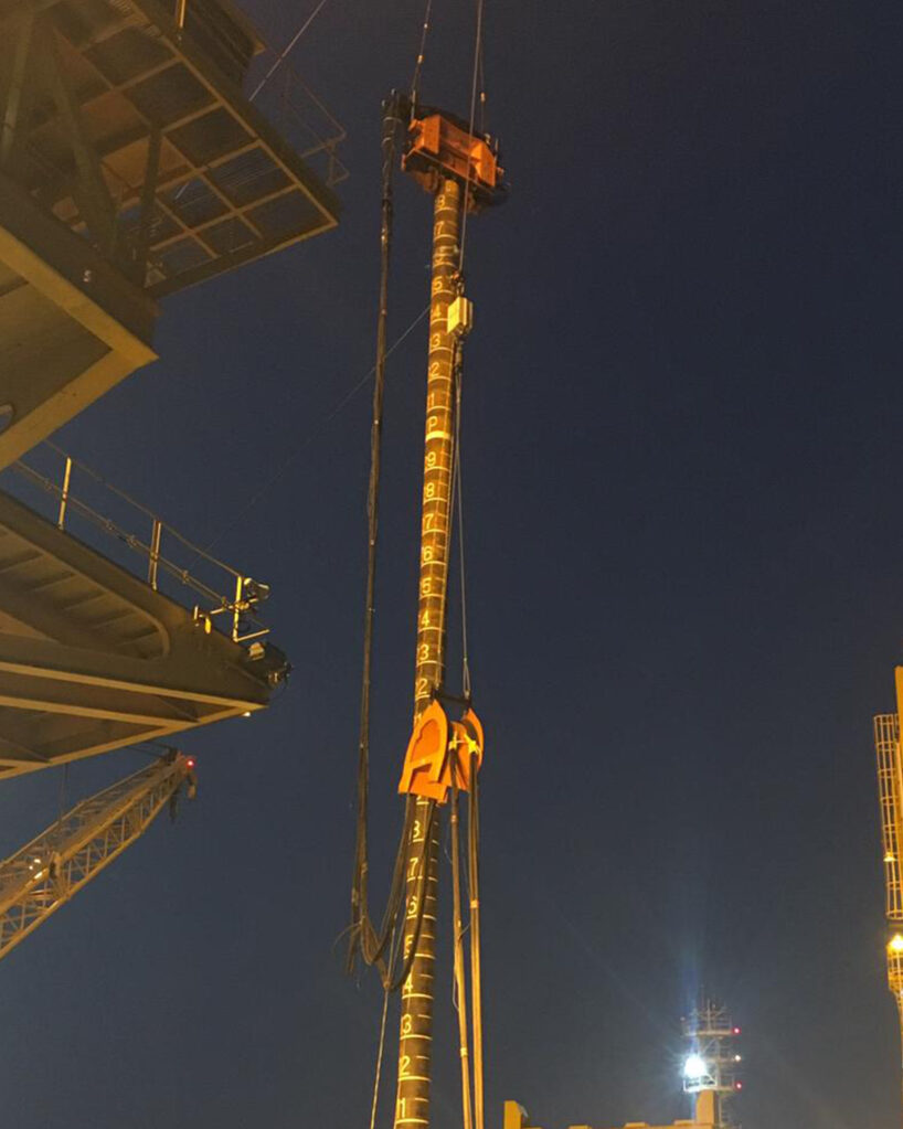4 through leg pin piles for a wellhead platform - CAPE Holland