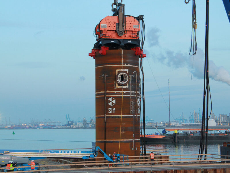 Free hanging monopile installation test - CAPE Holland