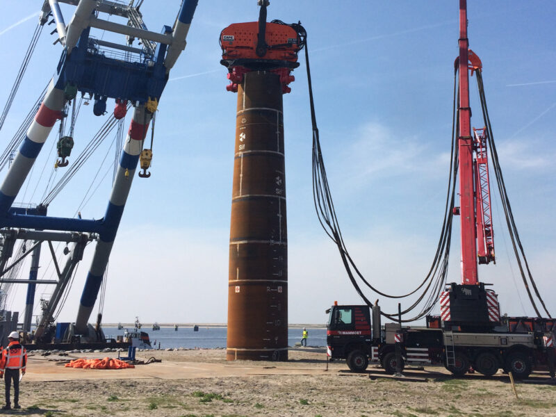 Free hanging monopile installation demo - CAPE Holland