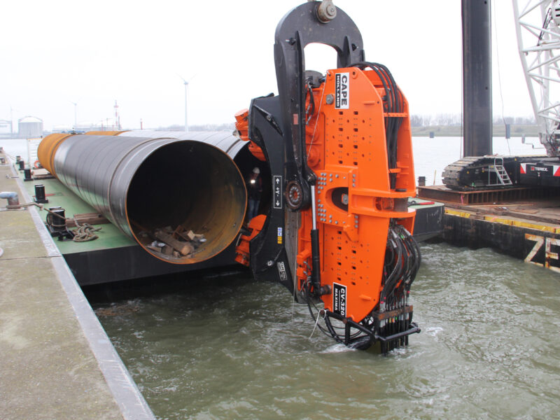 13 mooring piles for temporary mooring places - CAPE Holland