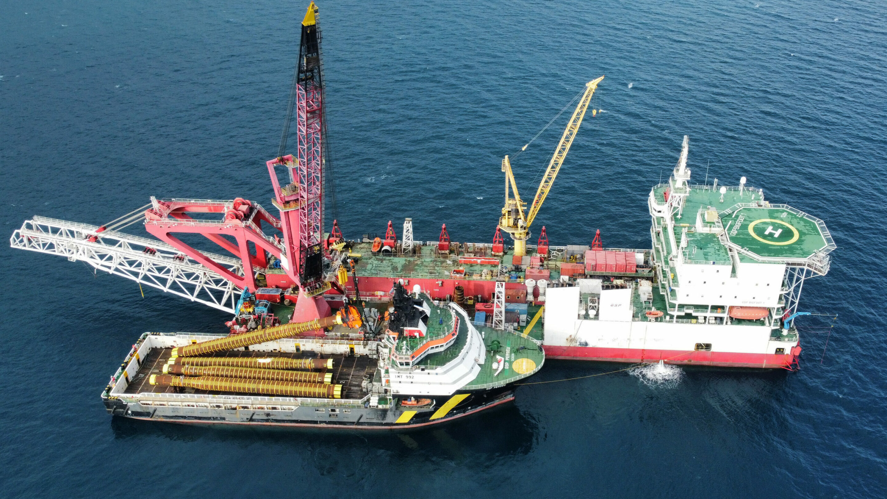 4 pre-piled jacket piles - CAPE Holland