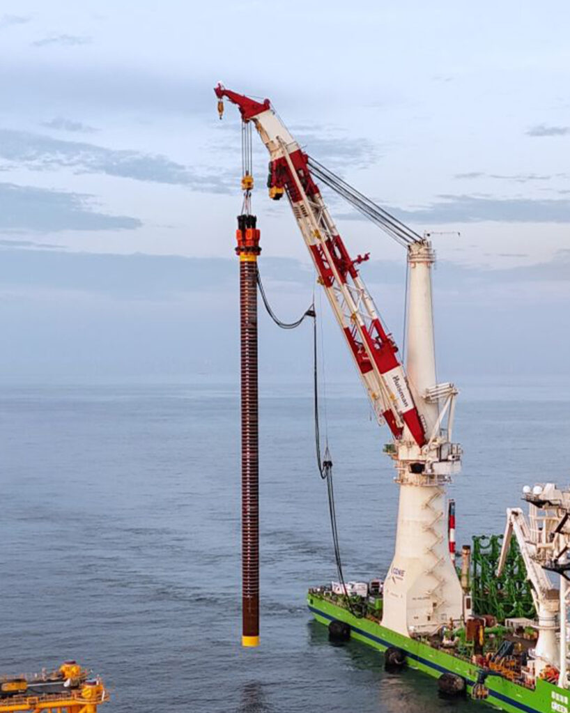 8 Jacket skirt piles for Hai Long Sub Stations - CAPE Holland