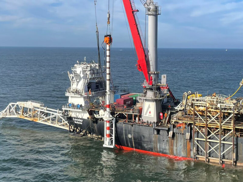 Installation and extraction of starter pile - CAPE Holland
